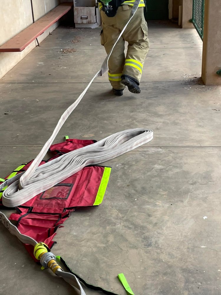 Issue 4: Running out dry - The Cleever - 1